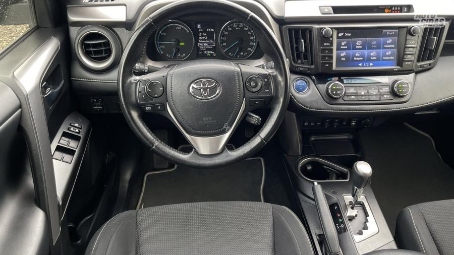 Black Toyota RAV4 2018 in Marijampole, with an engine capacity of 2.50 L and mileage of 172 thousand km for 16900 €, photo 22 on AUTOMOTO.COM.LV
