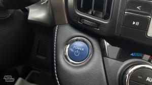 Black Toyota RAV4 2018 in Marijampole, with an engine capacity of 2.50 L and mileage of 172 thousand km for 16900 €, photo 24 on AUTOMOTO.COM.LV