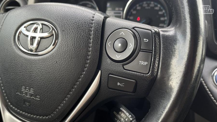 Black Toyota RAV4 2018 in Marijampole, with an engine capacity of 2.50 L and mileage of 172 thousand km for 16900 €, photo 27 on AUTOMOTO.COM.LV