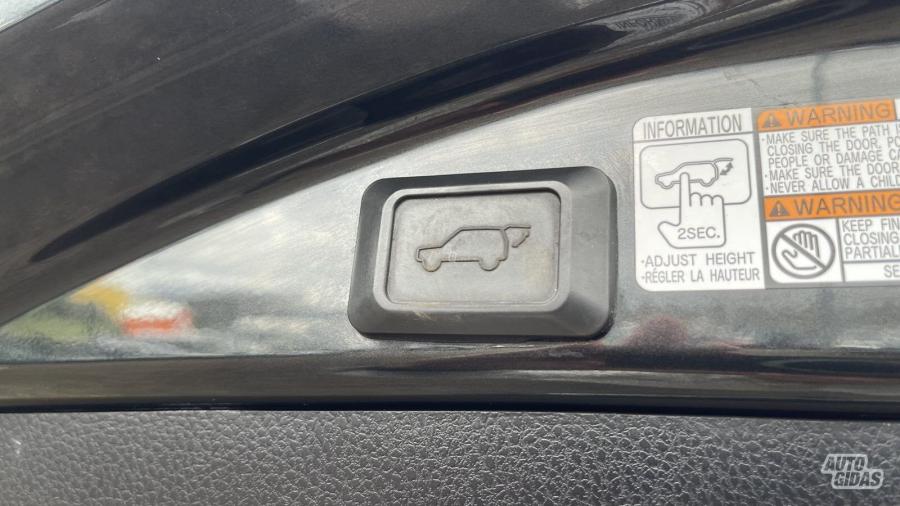 Black Toyota RAV4 2018 in Marijampole, with an engine capacity of 2.50 L and mileage of 172 thousand km for 16900 €, photo 34 on AUTOMOTO.COM.LV