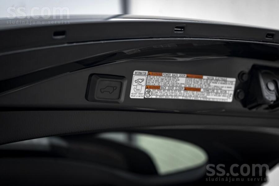 Melns Toyota RAV4 2018 Rīga, ar dzinēja tilpumu 2.50 L un nobraukumu 207 tūkst. km par 17990 €, foto 11 vietnē AUTOMOTO.COM.LV