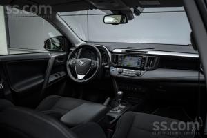 Melns Toyota RAV4 2018 Rīga, ar dzinēja tilpumu 2.50 L un nobraukumu 207 tūkst. km par 17990 €, foto 16 vietnē AUTOMOTO.COM.LV
