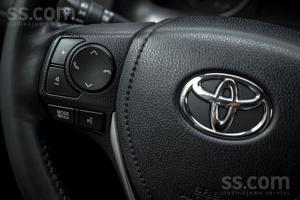 Melns Toyota RAV4 2018 Rīga, ar dzinēja tilpumu 2.50 L un nobraukumu 207 tūkst. km par 17990 €, foto 19 vietnē AUTOMOTO.COM.LV