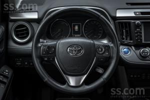 Melns Toyota RAV4 2018 Rīga, ar dzinēja tilpumu 2.50 L un nobraukumu 207 tūkst. km par 17990 €, foto 20 vietnē AUTOMOTO.COM.LV