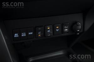 Melns Toyota RAV4 2018 Rīga, ar dzinēja tilpumu 2.50 L un nobraukumu 207 tūkst. km par 17990 €, foto 25 vietnē AUTOMOTO.COM.LV