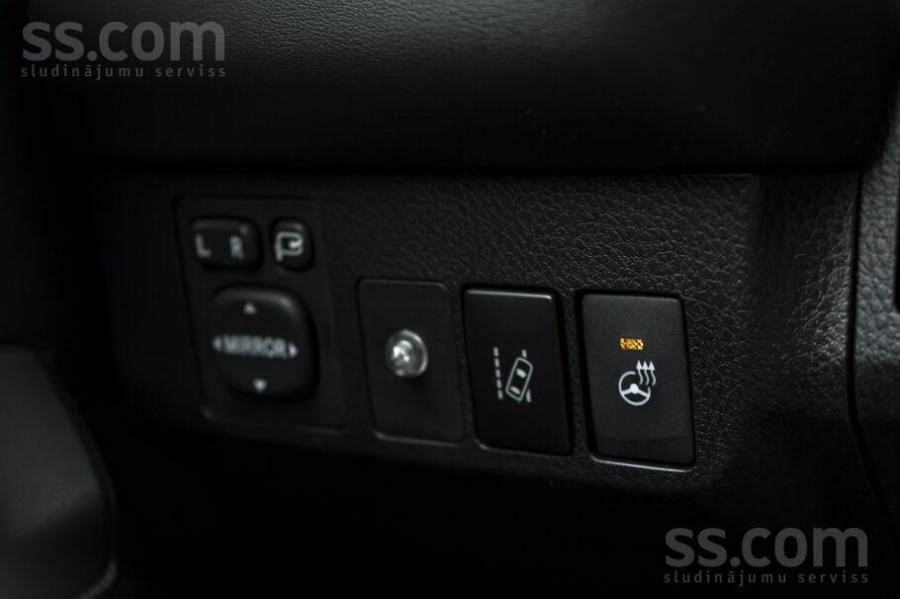 Melns Toyota RAV4 2018 Rīga, ar dzinēja tilpumu 2.50 L un nobraukumu 207 tūkst. km par 17990 €, foto 30 vietnē AUTOMOTO.COM.LV