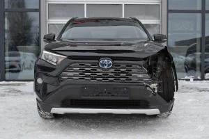 Black Toyota RAV4 2019 in Vilnius, with an engine capacity of 2.49 L and mileage of 120 thousand km for 18500 €, photo 4 on AUTOMOTO.COM.LV