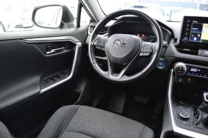 Black Toyota RAV4 2019 in Vilnius, with an engine capacity of 2.49 L and mileage of 120 thousand km for 18500 €, photo 26 on AUTOMOTO.COM.LV