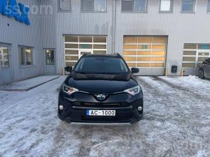 Black Toyota RAV4 2019 in Riga, with an engine capacity of 2.50 L and mileage of 132 thousand km for 19900 €, photo 2 on AUTOMOTO.COM.LV