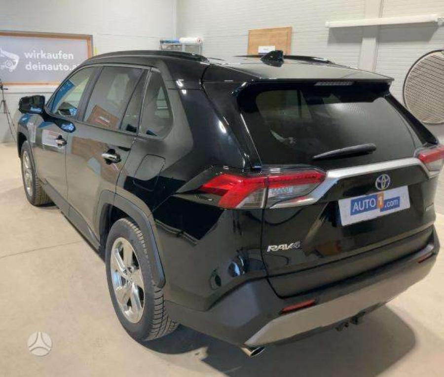 Melns Toyota RAV4 2019 Viļņa, ar dzinēja tilpumu 2.50 L un nobraukumu 200 tūkst. km par 21900 €, foto 4 vietnē AUTOMOTO.COM.LV