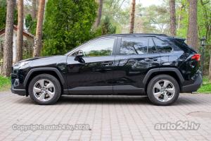 Melns Toyota RAV4 2019 Tallina, ar dzinēja tilpumu 2.00 L un nobraukumu 162 tūkst. km par 23990 €, foto 5 vietnē AUTOMOTO.COM.LV