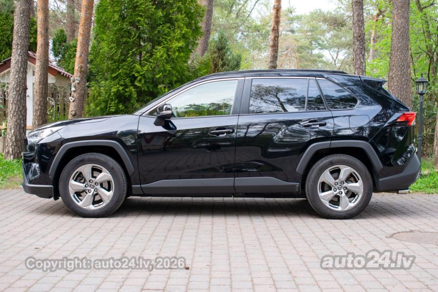 Melns Toyota RAV4 2019 Tallina, ar dzinēja tilpumu 2.00 L un nobraukumu 162 tūkst. km par 23990 €, foto 5 vietnē AUTOMOTO.COM.LV