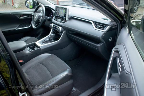 Черный Тойота РАВ 4 2019 в Таллин, объемом двигателя 2.00 л и пробегом 162 тыс. км за 23990 €, фото 8 на AUTOMOTO.COM.LV