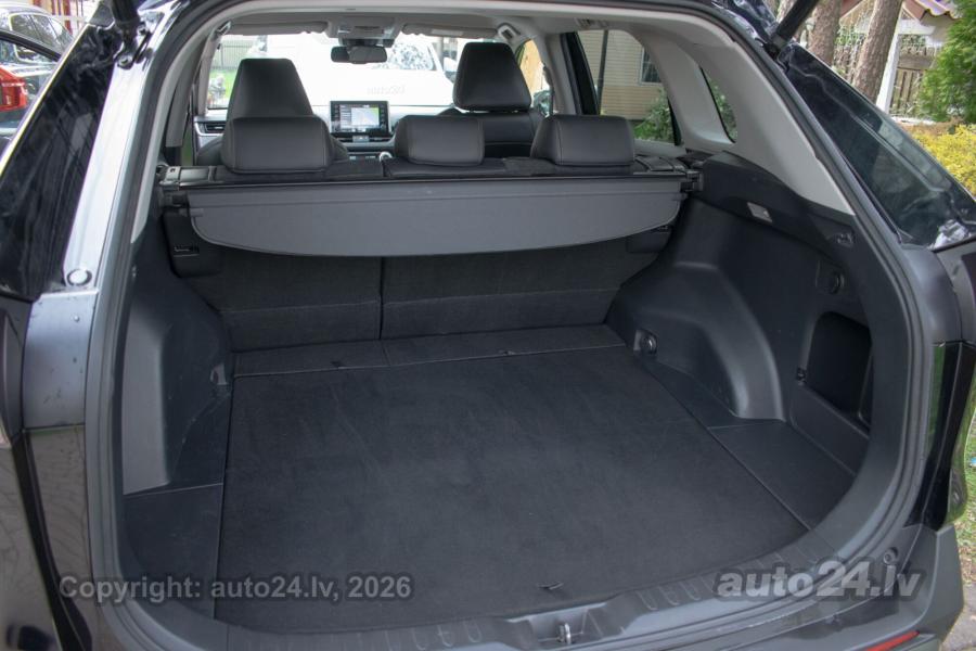 Melns Toyota RAV4 2019 Tallina, ar dzinēja tilpumu 2.00 L un nobraukumu 162 tūkst. km par 23990 €, foto 19 vietnē AUTOMOTO.COM.LV
