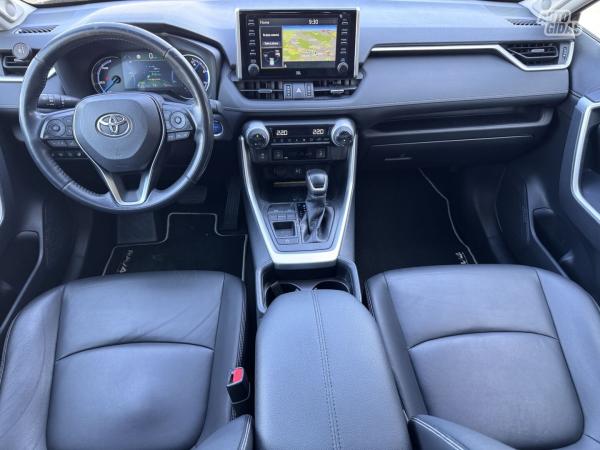 Black Toyota RAV4 2019 in Avizieniai, with an engine capacity of 2.50 L and mileage of 55 thousand km for 28500 €, photo 7 on AUTOMOTO.COM.LV