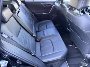 Black Toyota RAV4 2019 in Avizieniai, with an engine capacity of 2.50 L and mileage of 55 thousand km for 28500 €, photo 12 on AUTOMOTO.COM.LV