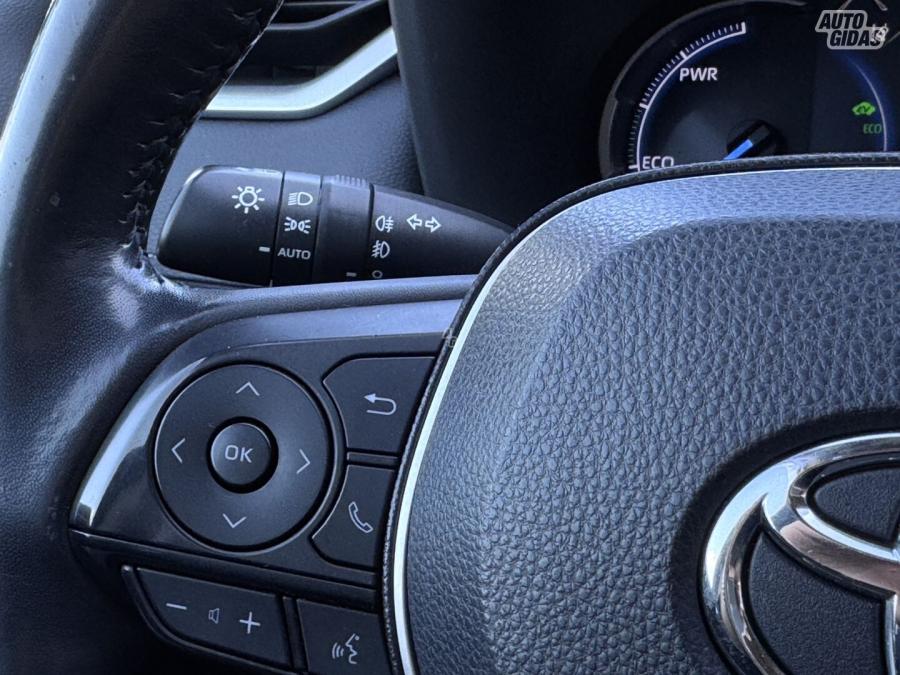 Black Toyota RAV4 2019 in Avizieniai, with an engine capacity of 2.50 L and mileage of 55 thousand km for 28500 €, photo 19 on AUTOMOTO.COM.LV