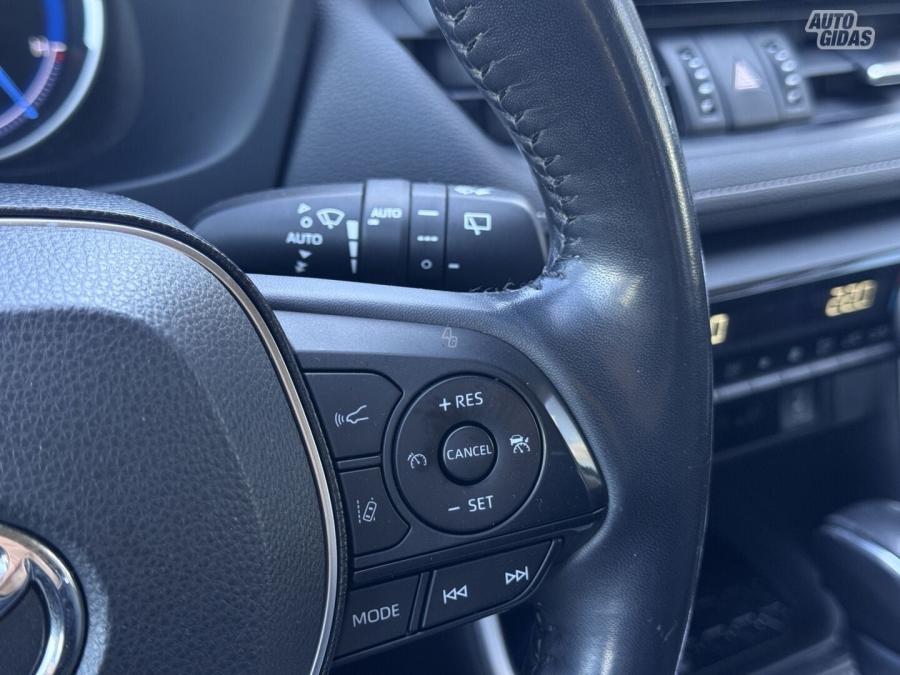 Black Toyota RAV4 2019 in Avizieniai, with an engine capacity of 2.50 L and mileage of 55 thousand km for 28500 €, photo 20 on AUTOMOTO.COM.LV