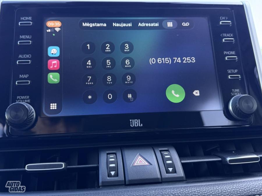 Black Toyota RAV4 2019 in Avizieniai, with an engine capacity of 2.50 L and mileage of 55 thousand km for 28500 €, photo 27 on AUTOMOTO.COM.LV