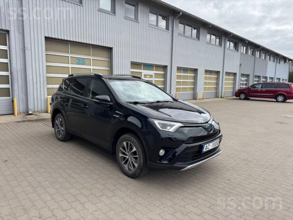 Черный Тойота РАВ 4 2019 в Рига, объемом двигателя 2.50 л и пробегом 132 тыс. км за 18000 €, фото 8 на AUTOMOTO.COM.LV