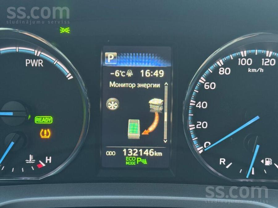 Black Toyota RAV4 2019 in Riga, with an engine capacity of 2.50 L and mileage of 132 thousand km for 18000 €, photo 12 on AUTOMOTO.COM.LV