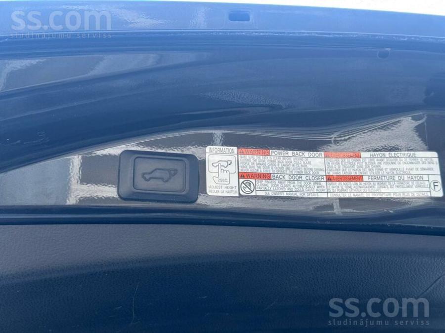 Black Toyota RAV4 2019 in Riga, with an engine capacity of 2.50 L and mileage of 132 thousand km for 18000 €, photo 21 on AUTOMOTO.COM.LV