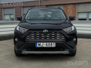 Melns Toyota RAV4 2019 Rīga, ar dzinēja tilpumu 2.00 L un nobraukumu 64 tūkst. km par 23500 €, foto 7 vietnē AUTOMOTO.COM.LV