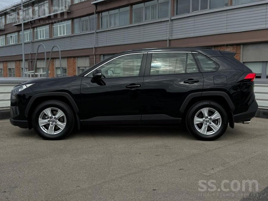 Melns Toyota RAV4 2019 Rīga, ar dzinēja tilpumu 2.00 L un nobraukumu 64 tūkst. km par 23500 €, foto 14 vietnē AUTOMOTO.COM.LV