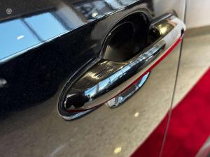 Black Toyota RAV4 2019 in Siauliai, with an engine capacity of 2.49 L and mileage of 127 thousand km for 23900 €, photo 12 on AUTOMOTO.COM.LV
