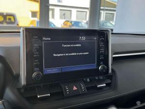 Black Toyota RAV4 2019 in Siauliai, with an engine capacity of 2.49 L and mileage of 127 thousand km for 23900 €, photo 18 on AUTOMOTO.COM.LV