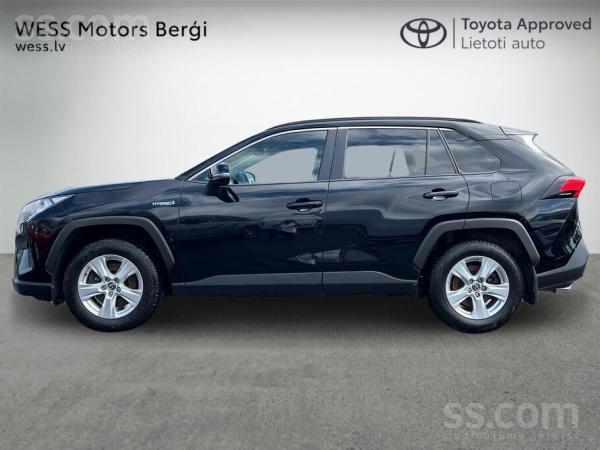 Black Toyota RAV4 2019 in Riga, with an engine capacity of 2.50 L and mileage of 81 thousand km for 27490 €, photo 3 on AUTOMOTO.COM.LV