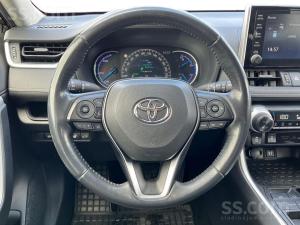 Melns Toyota RAV4 2019 Rīga, ar dzinēja tilpumu 2.50 L un nobraukumu 81 tūkst. km par 27490 €, foto 13 vietnē AUTOMOTO.COM.LV
