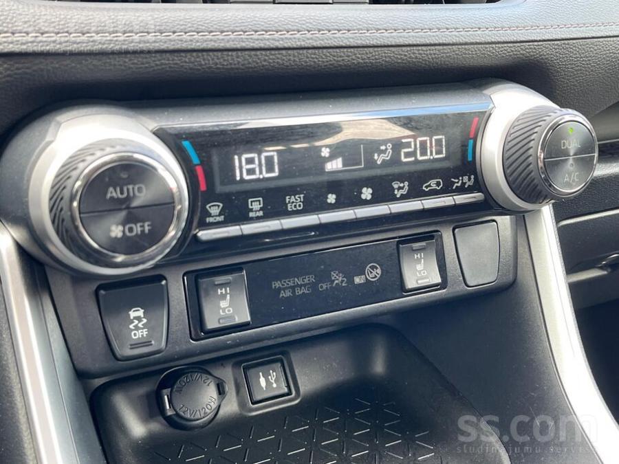 Melns Toyota RAV4 2019 Rīga, ar dzinēja tilpumu 2.50 L un nobraukumu 81 tūkst. km par 27490 €, foto 16 vietnē AUTOMOTO.COM.LV