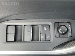 Melns Toyota RAV4 2019 Rīga, ar dzinēja tilpumu 2.50 L un nobraukumu 81 tūkst. km par 27490 €, foto 19 vietnē AUTOMOTO.COM.LV