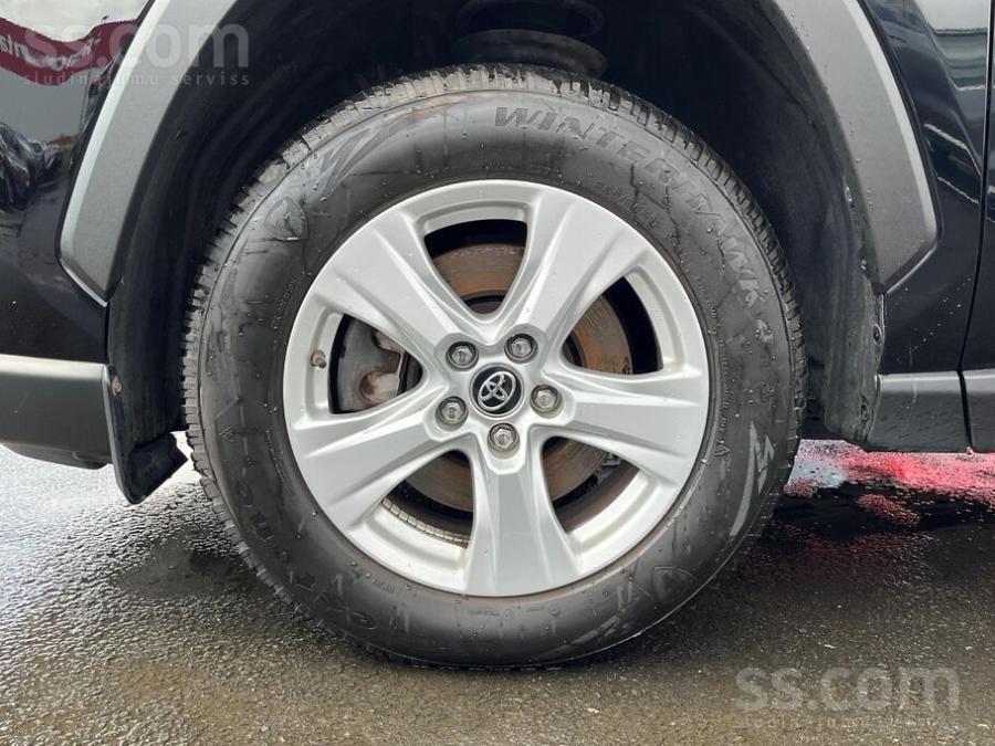 Melns Toyota RAV4 2019 Rīga, ar dzinēja tilpumu 2.50 L un nobraukumu 81 tūkst. km par 27490 €, foto 21 vietnē AUTOMOTO.COM.LV