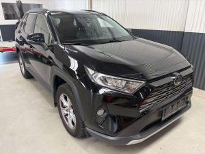 Black Toyota RAV4 2019 in Utena, with an engine capacity of 1.99 L and mileage of 179 thousand km for 18750 €, photo  on AUTOMOTO.COM.LV
