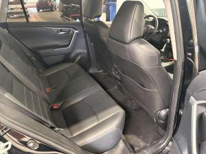 Black Toyota RAV4 2019 in Utena, with an engine capacity of 1.99 L and mileage of 179 thousand km for 18750 €, photo 13 on AUTOMOTO.COM.LV