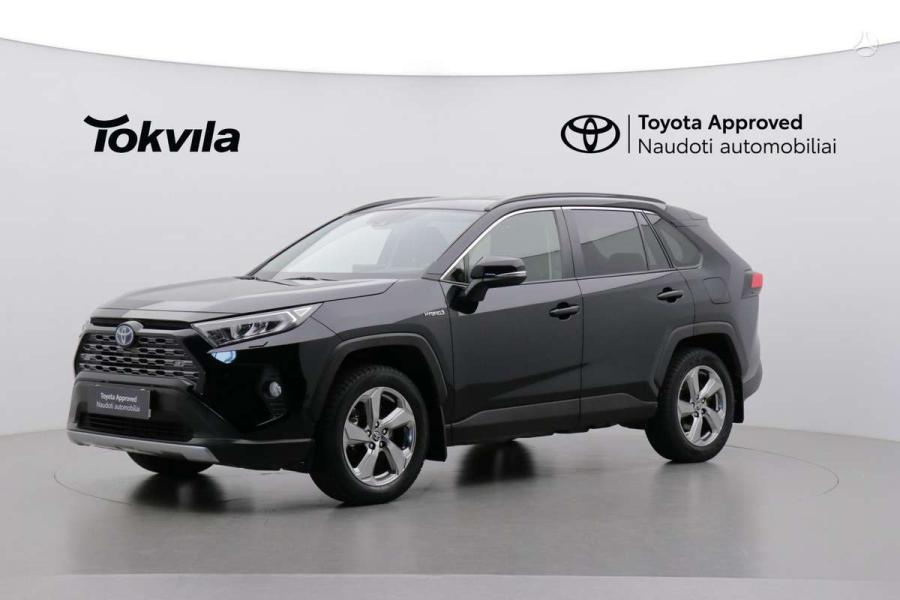 Black Toyota RAV4 2019 in Vilnius, with an engine capacity of 2.49 L and mileage of 94 thousand km for 30990 €, photo 1 on AUTOMOTO.COM.LV