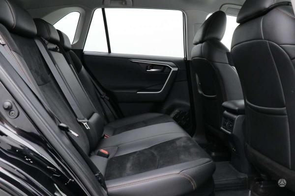 Melns Toyota RAV4 2019 Viļņa, ar dzinēja tilpumu 2.49 L un nobraukumu 94 tūkst. km par 30990 €, foto 10 vietnē AUTOMOTO.COM.LV