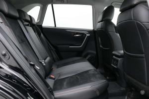 Black Toyota RAV4 2019 in Vilnius, with an engine capacity of 2.49 L and mileage of 94 thousand km for 30990 €, photo 11 on AUTOMOTO.COM.LV