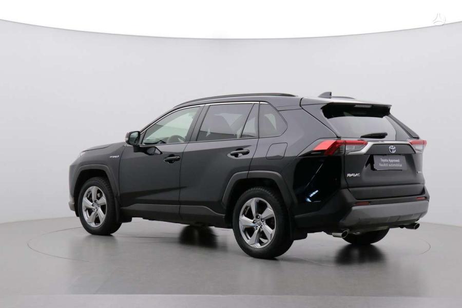 Black Toyota RAV4 2019 in Vilnius, with an engine capacity of 2.49 L and mileage of 94 thousand km for 30990 €, photo 19 on AUTOMOTO.COM.LV
