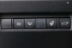 Black Toyota RAV4 2019 in Vilnius, with an engine capacity of 2.49 L and mileage of 94 thousand km for 30990 €, photo 25 on AUTOMOTO.COM.LV