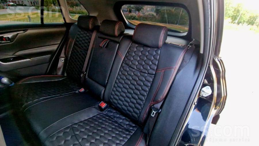 Black Toyota RAV4 2019 in Riga, with an engine capacity of 2.50 L and mileage of 175 thousand km for 24900 €, photo 11 on AUTOMOTO.COM.LV