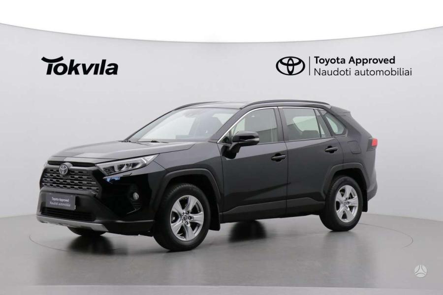 Black Toyota RAV4 2019 in Vilnius, with an engine capacity of 1.99 L and mileage of 105 thousand km for 23900 €, photo 1 on AUTOMOTO.COM.LV