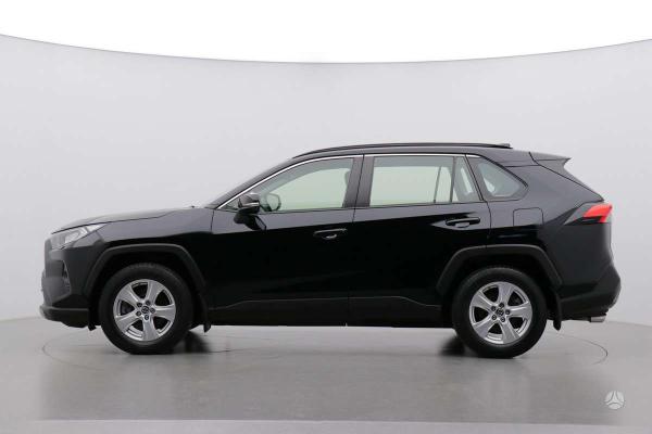 Melns Toyota RAV4 2019 Viļņa, ar dzinēja tilpumu 1.99 L un nobraukumu 105 tūkst. km par 23900 €, foto 4 vietnē AUTOMOTO.COM.LV