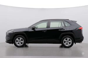 Black Toyota RAV4 2019 in Vilnius, with an engine capacity of 1.99 L and mileage of 105 thousand km for 23900 €, photo 5 on AUTOMOTO.COM.LV