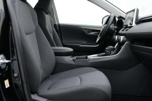 Black Toyota RAV4 2019 in Vilnius, with an engine capacity of 1.99 L and mileage of 105 thousand km for 23900 €, photo 10 on AUTOMOTO.COM.LV