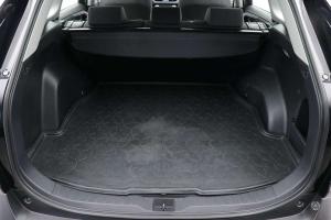 Black Toyota RAV4 2019 in Vilnius, with an engine capacity of 1.99 L and mileage of 105 thousand km for 23900 €, photo 12 on AUTOMOTO.COM.LV