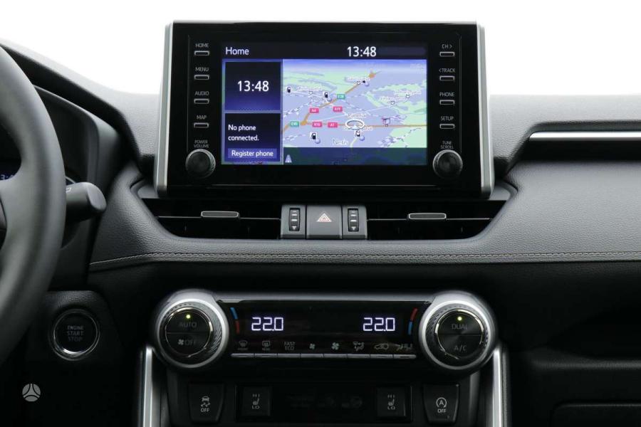 Black Toyota RAV4 2019 in Vilnius, with an engine capacity of 1.99 L and mileage of 105 thousand km for 23900 €, photo 16 on AUTOMOTO.COM.LV