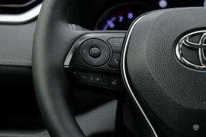 Black Toyota RAV4 2019 in Vilnius, with an engine capacity of 1.99 L and mileage of 105 thousand km for 23900 €, photo 28 on AUTOMOTO.COM.LV
